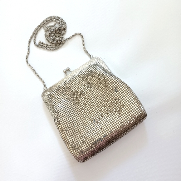 Amour | Bags | Vintage Silver Mesh 8s Cocktail Purse With Kiss ...